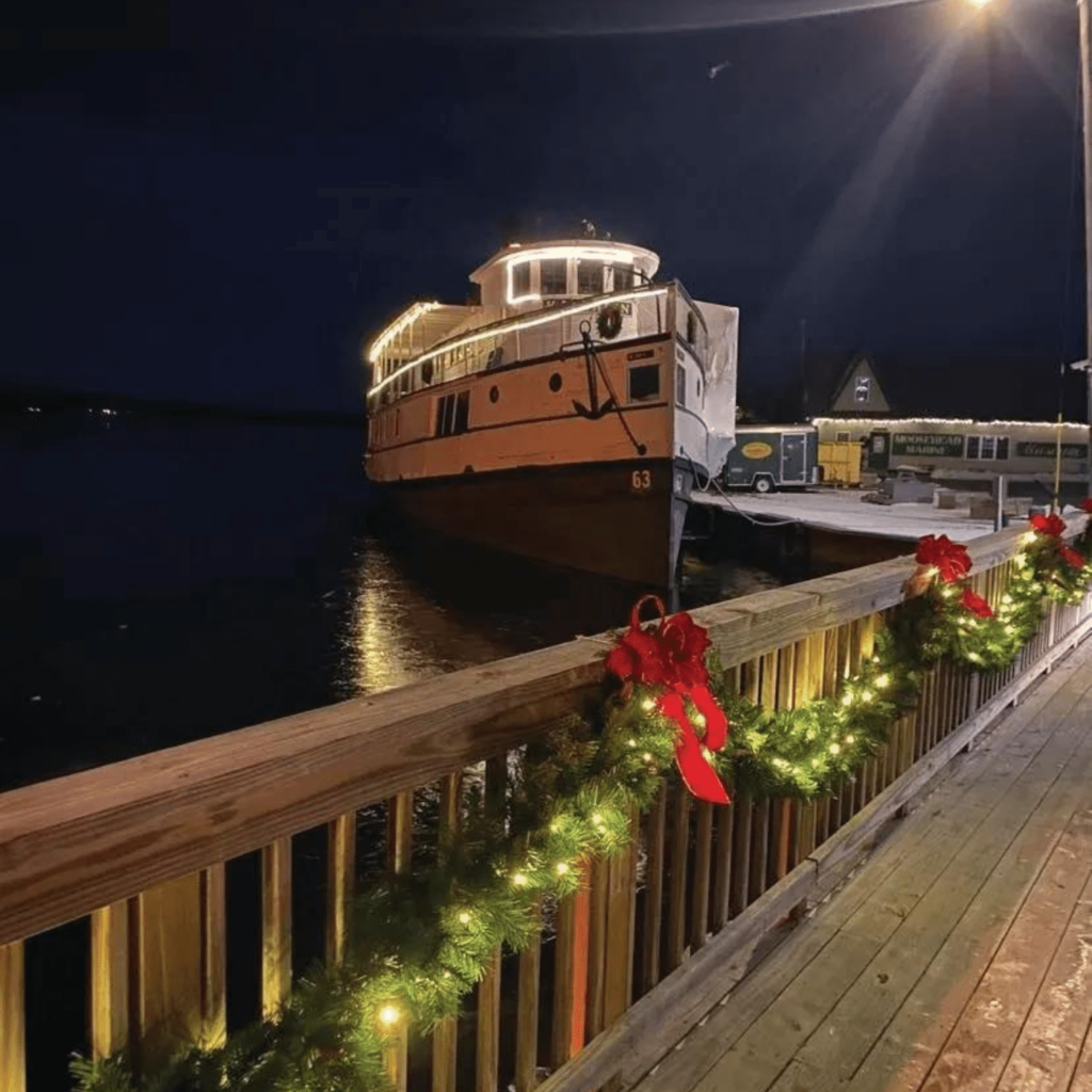 Moose - Moosehead Lakeshore Journal